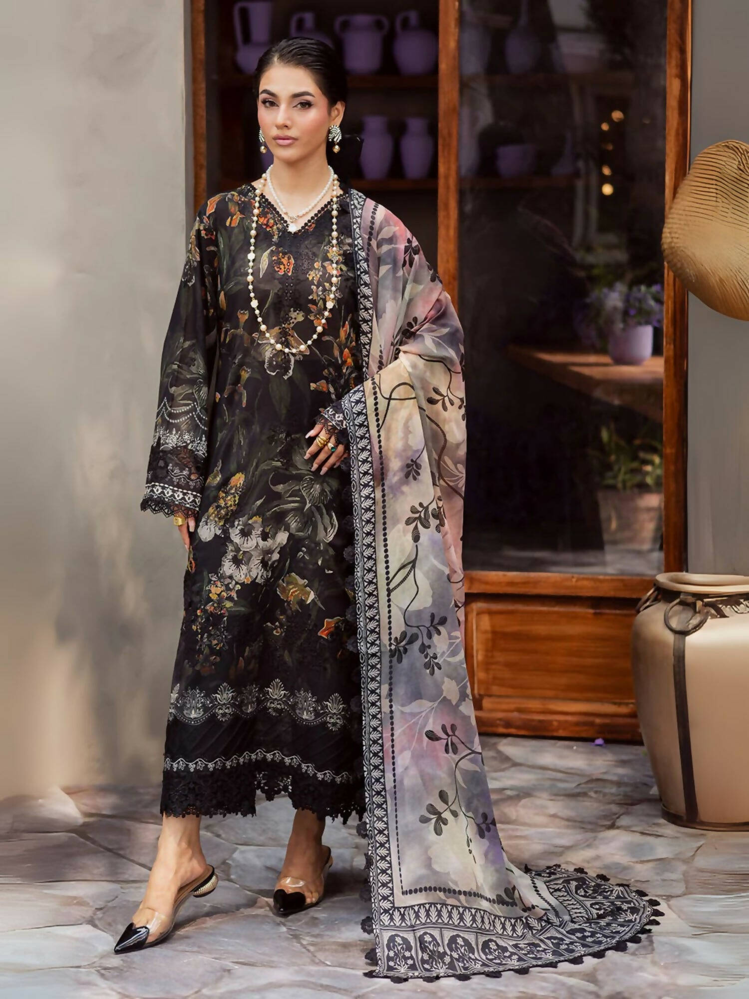 Nureh – Luxury Pakistani Clothing & Lawn Collections | Taminzo